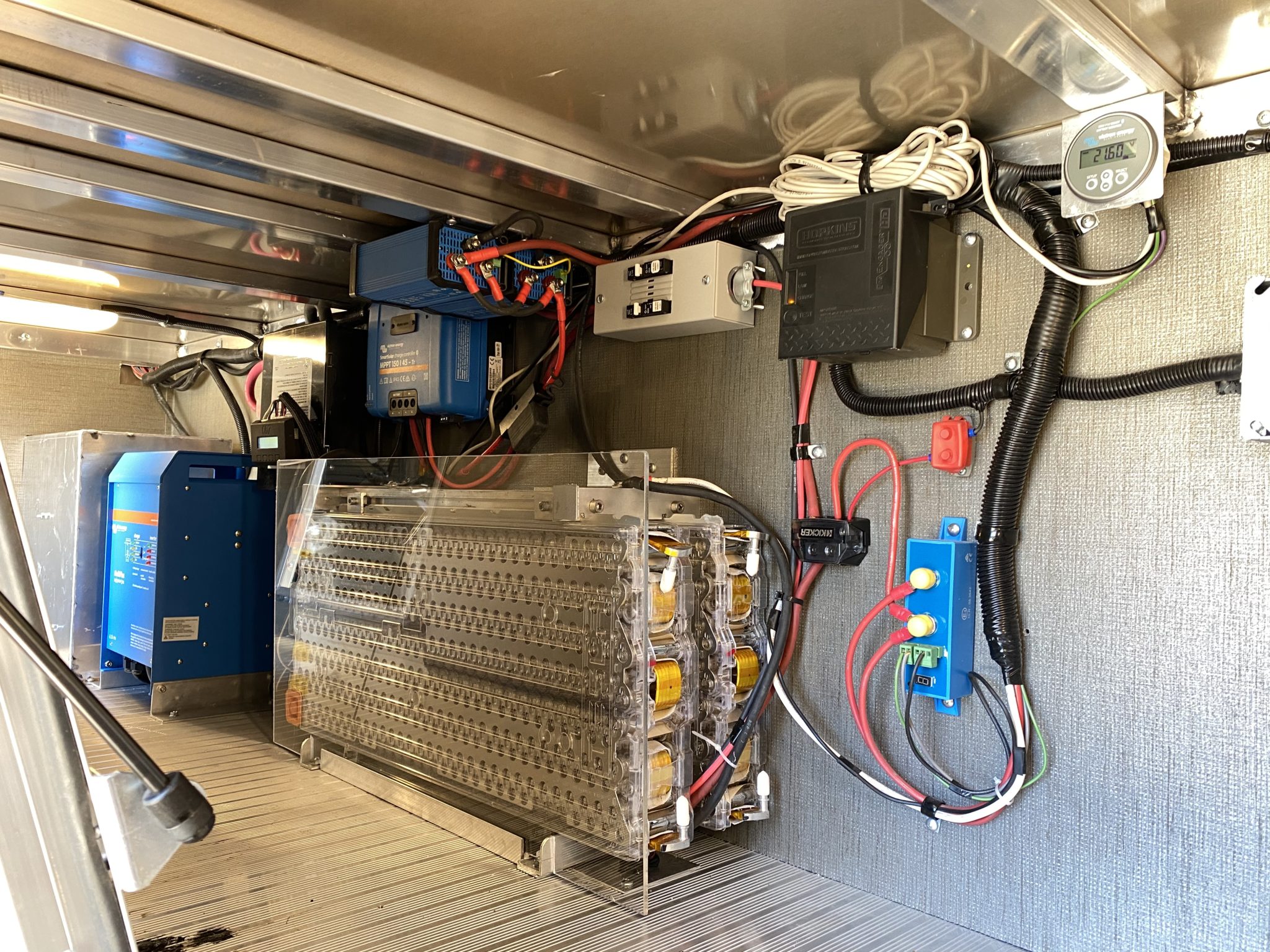 700 Watt Solar, 2 Tesla Modules, Multiplus inverter in 29' ATC - The ...